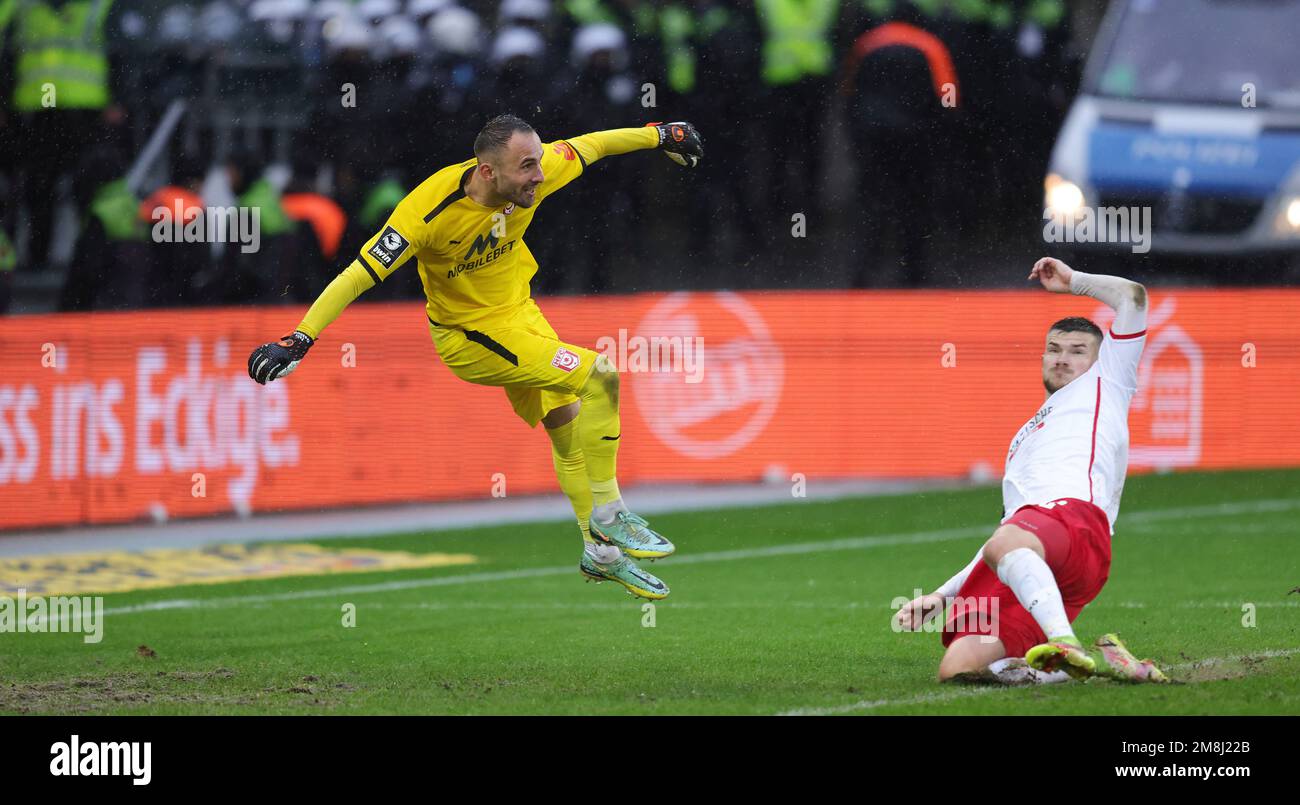 Rw essen fans hi-res stock photography and images - Alamy