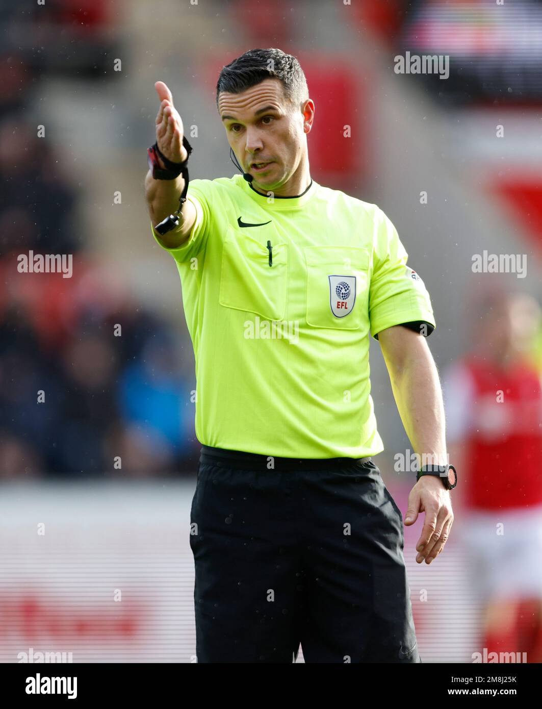 Referee Dean Whitestone during the Sky Bet Championship match at the ...