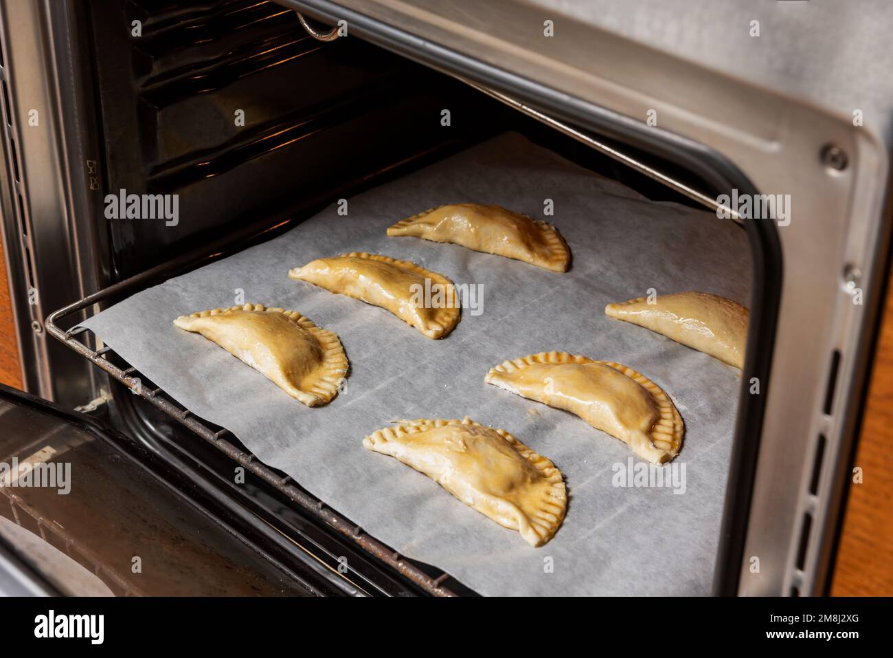 Puff pastry stuffed with cabello de angel or pumpkin candy on the grill ...