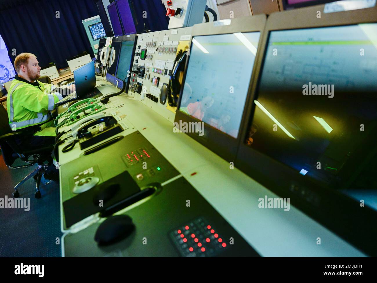Lubmin, Germany. 14th Jan, 2023. An employee works in the Cargo Control ...