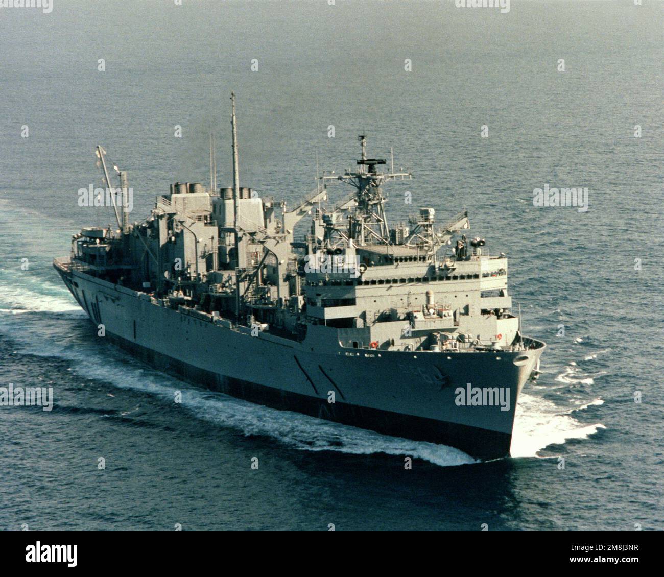 Starboard bow view of the fast combat support ship USS SUPPLY (AOE-6 ...