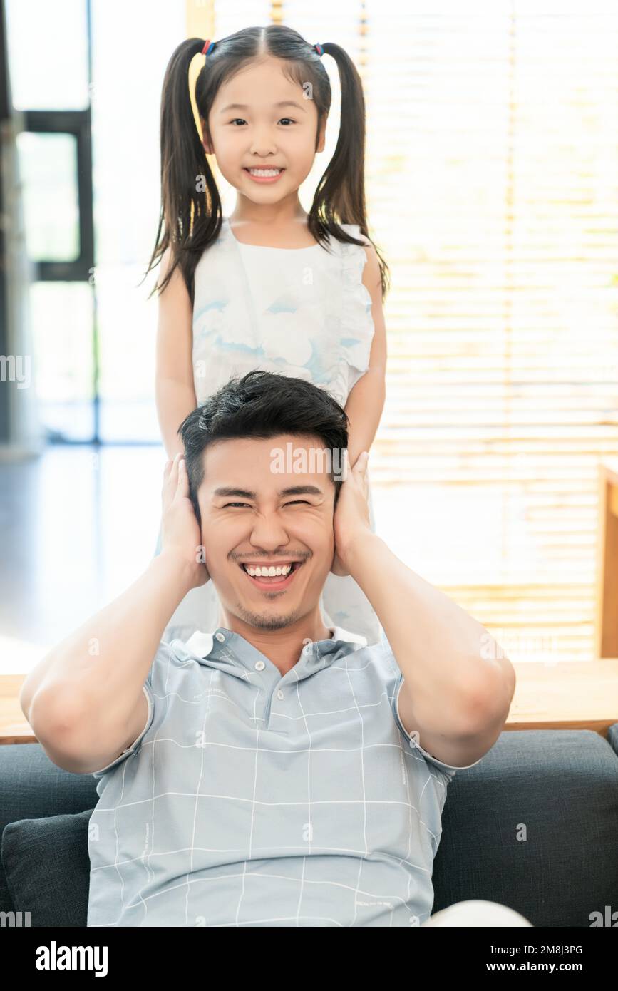 Happy father and daughter Stock Photo - Alamy
