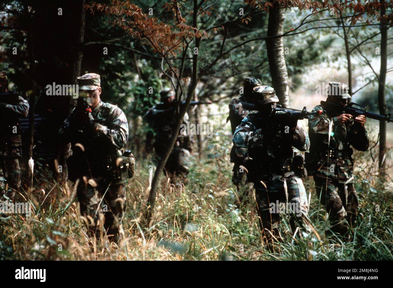 Usaf security hi-res stock photography and images - Alamy