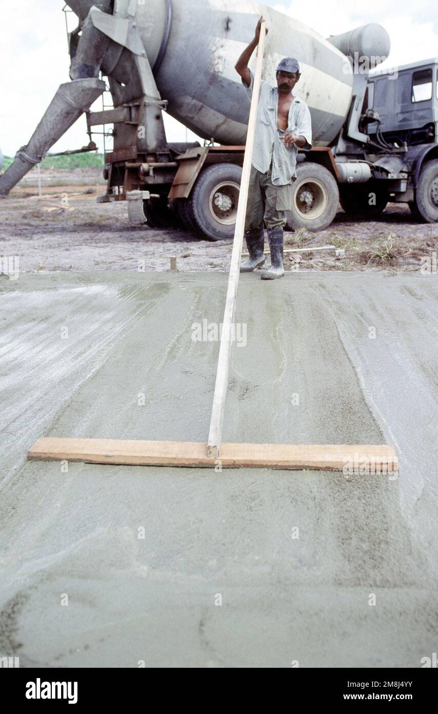 Concrete slab truck hi-res stock photography and images - Alamy