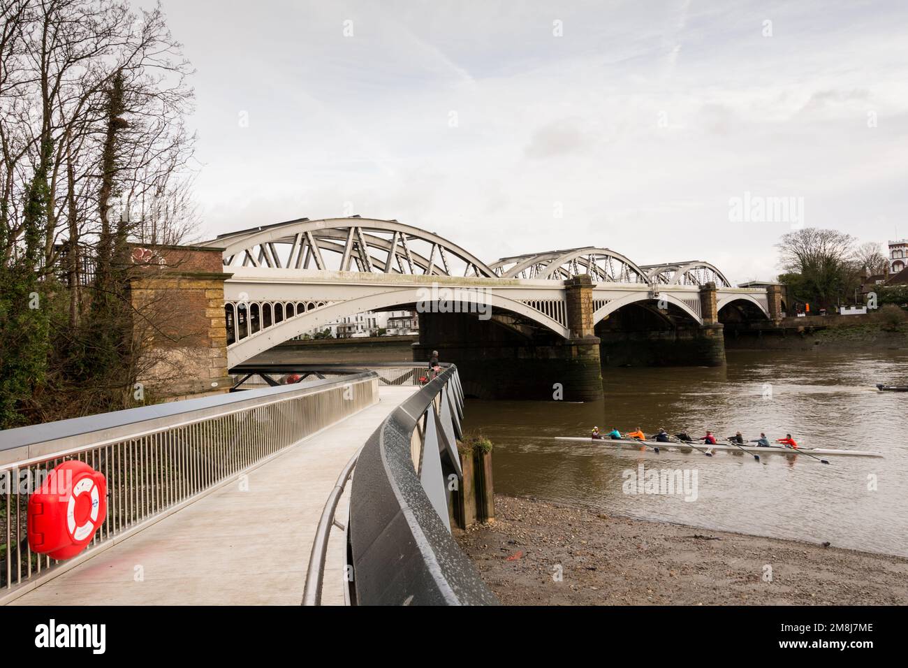 London, England, UK. 14 January 2023. The Barnes Bridge Walkway under ...
