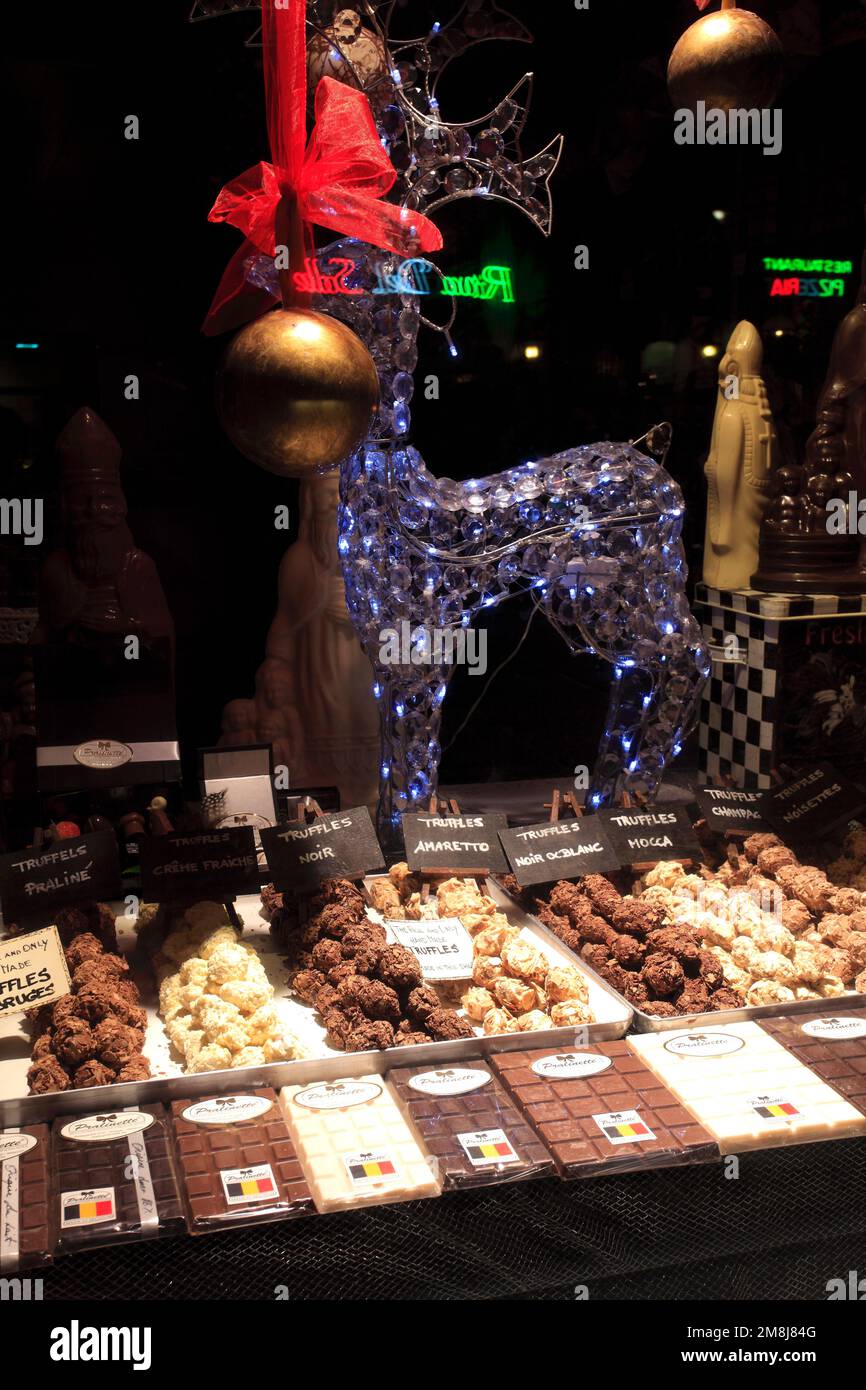 Belgium chocolate shop window display at christmas time, Market place ...