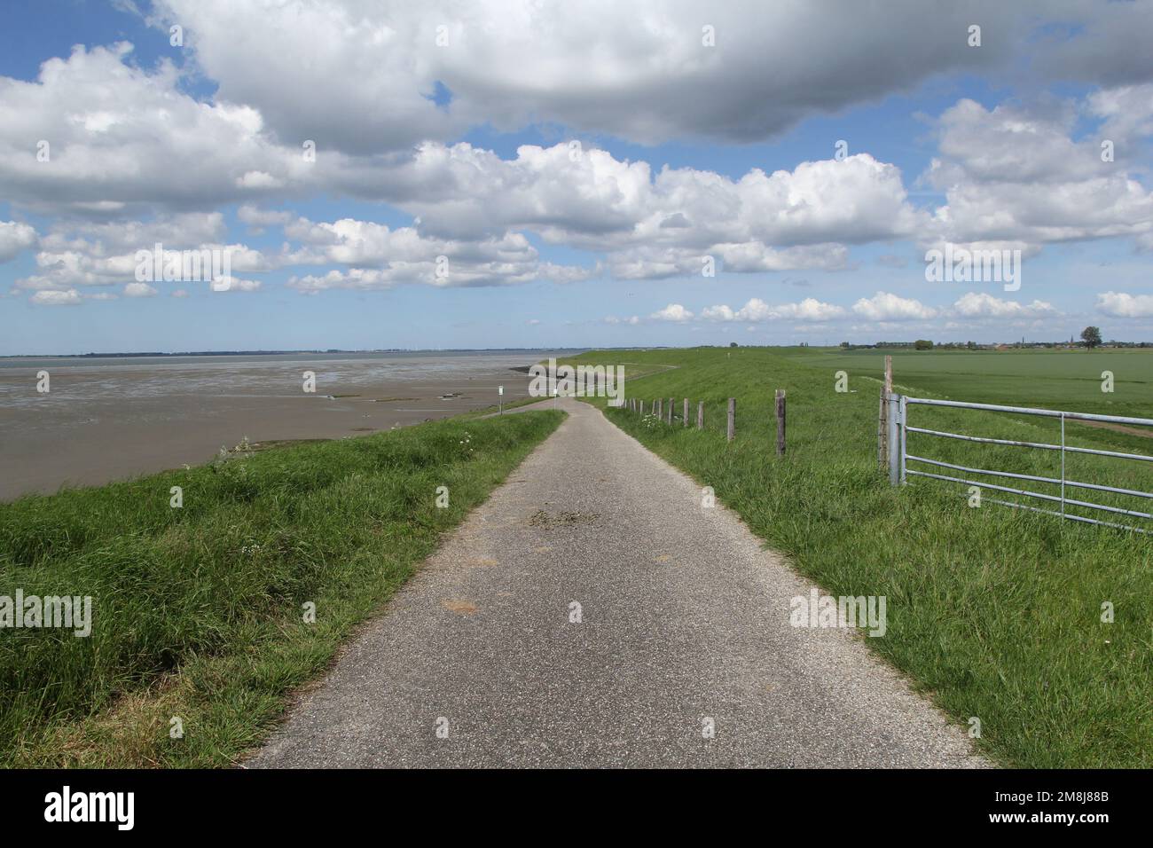 Dike crossing hi-res stock photography and images - Alamy