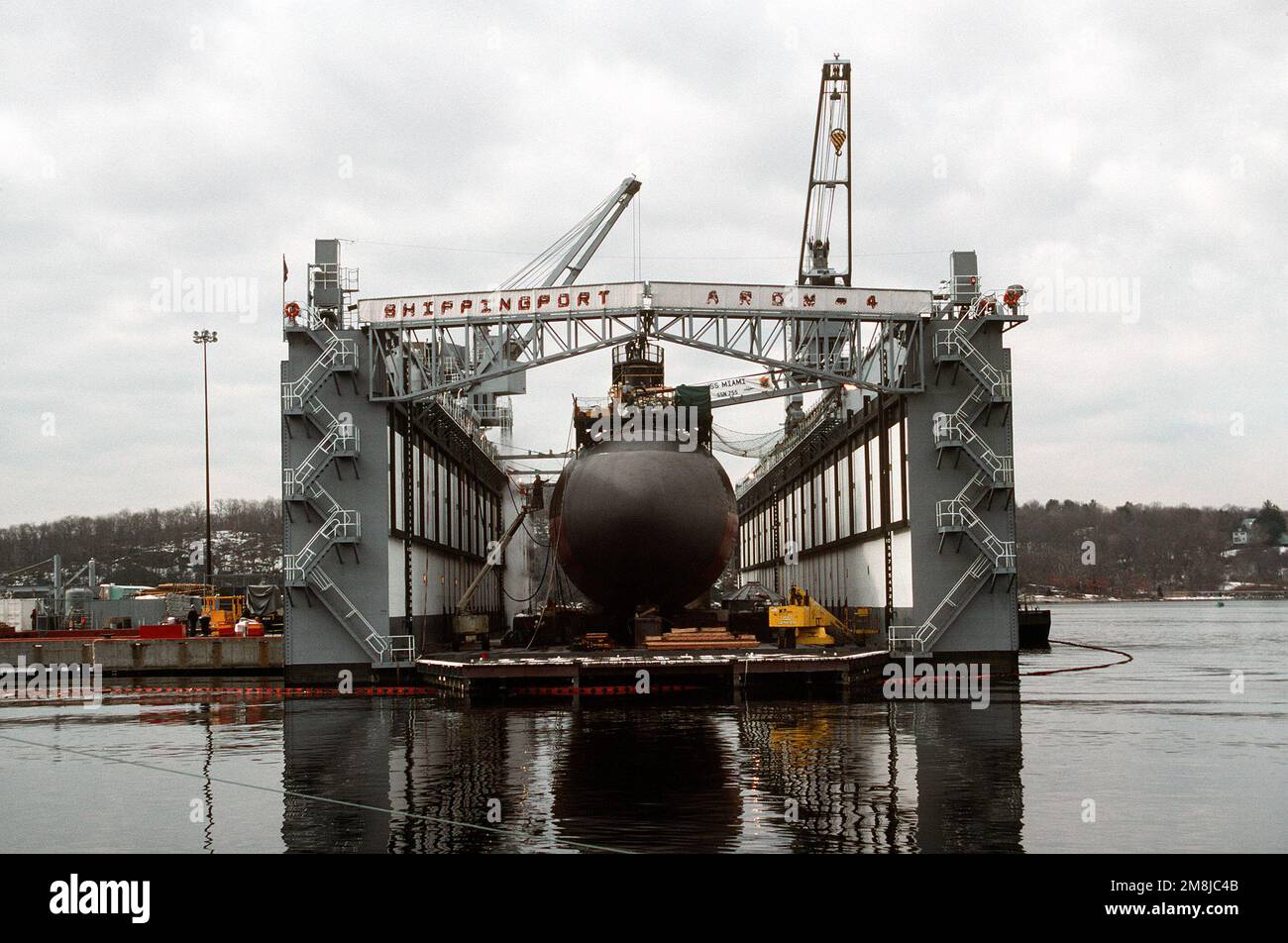 A bow on view looking down on the nuclear-powered attack submarine USS ...