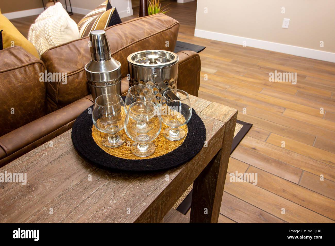 Ice Bucket, Martini Shaker And Four Glasses Stock Photo - Alamy