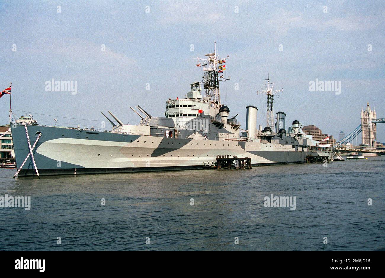 Hms belfast during world war hi-res stock photography and images - Alamy