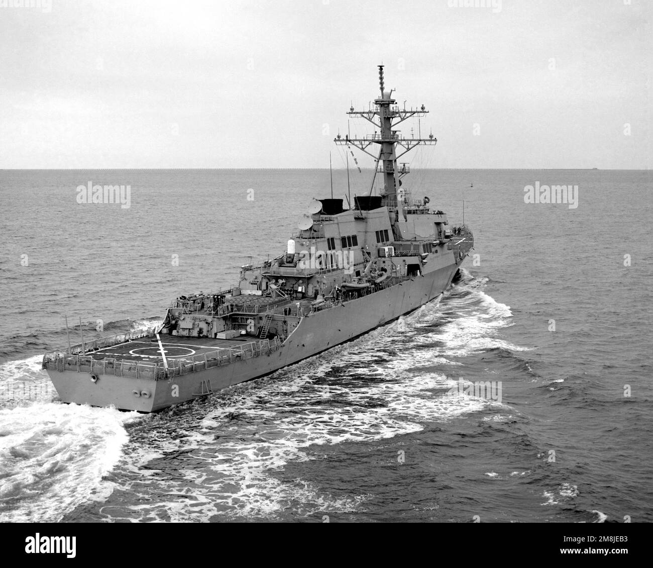 A starboard quarter view of the guided missile destroyer USS ARLEIGH ...
