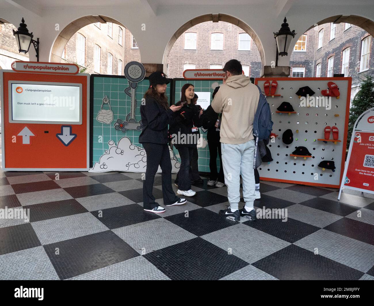 Reddit stand at Kings College London, Shepherds house Guys Campus Stock ...