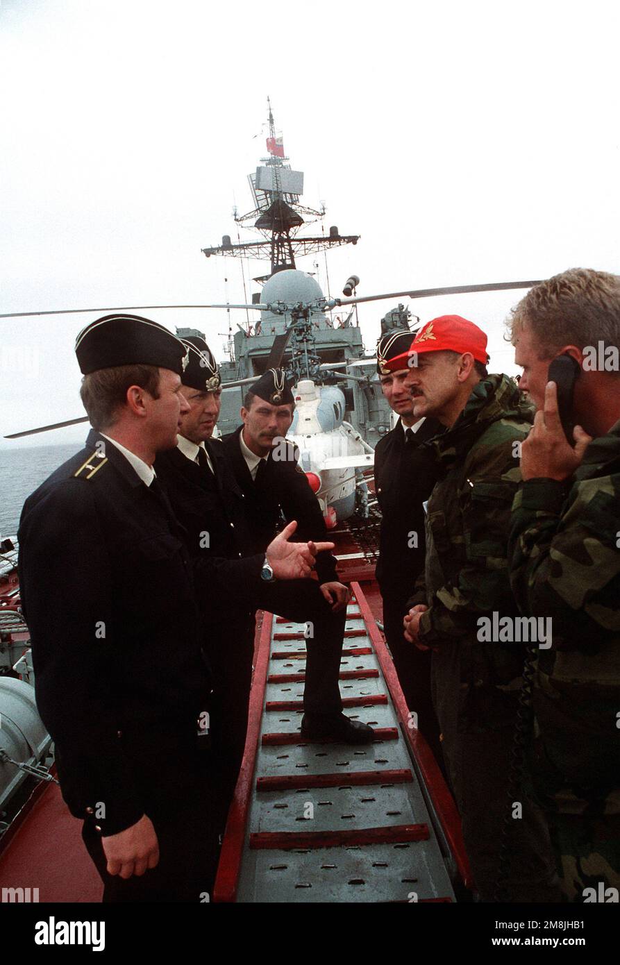 CHIEF GUNNER's Mate (GMC) Michael Perdun, (far right), of Explosive ...