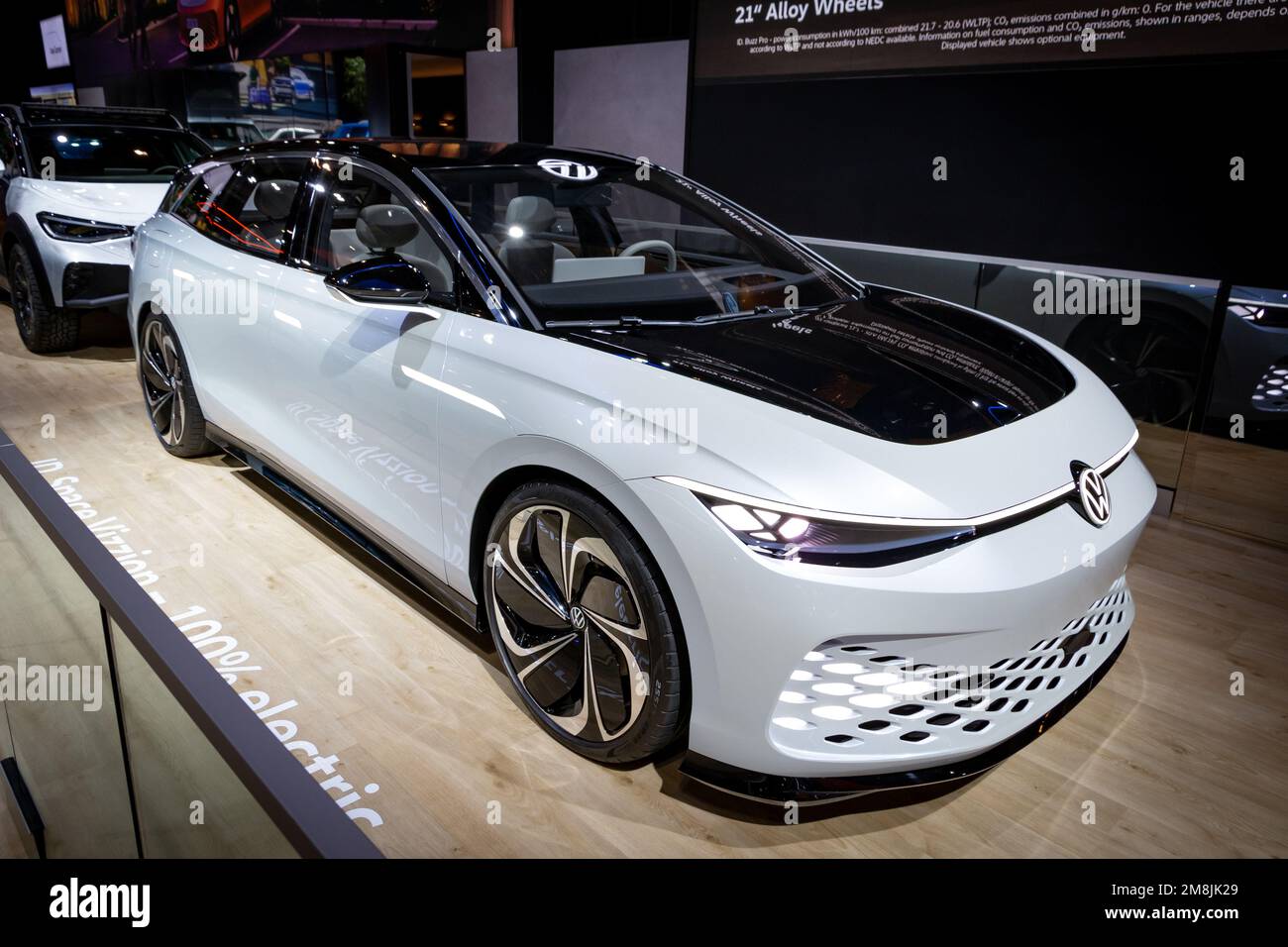 Id vizzion hi-res stock photography and images - Alamy