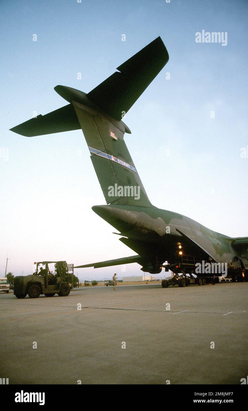 Rus guard hi-res stock photography and images - Alamy