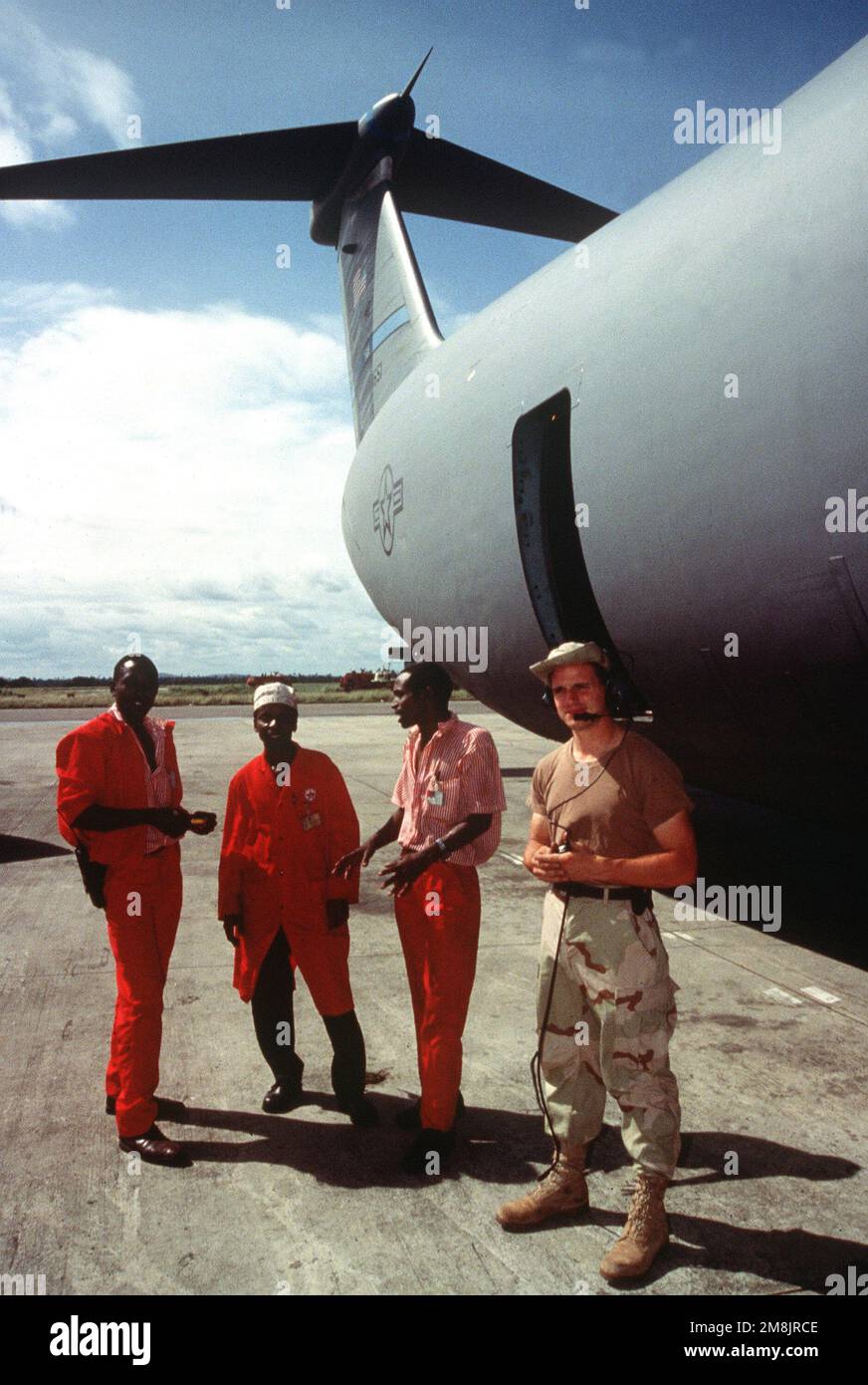 436th aircraft maintenance squadron hi-res stock photography and images ...
