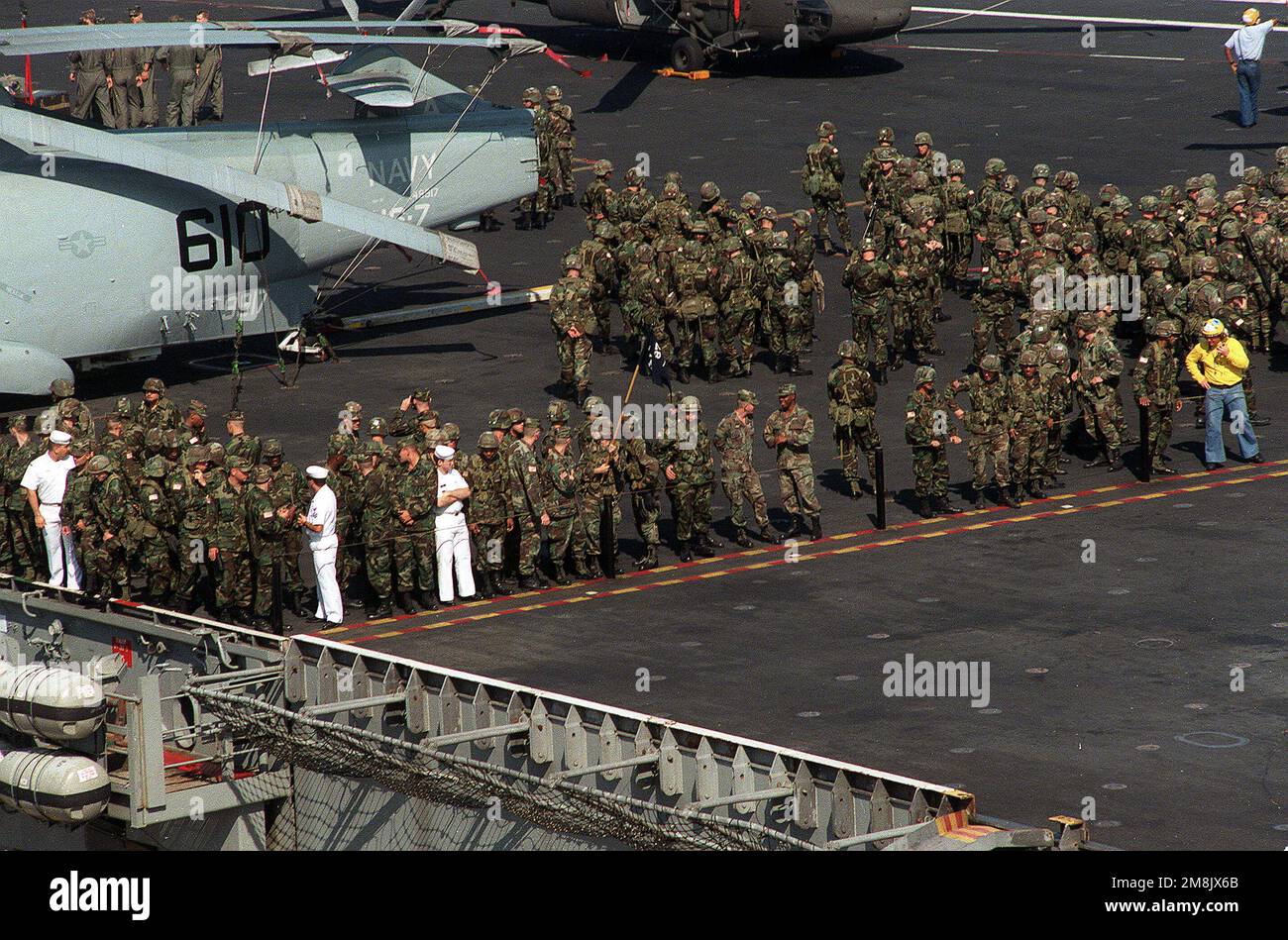 U s army soldiers assemble hi-res stock photography and images - Alamy