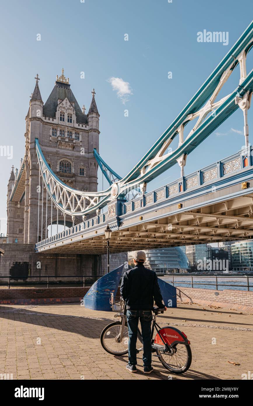 Looking at London's Tower Bridge from the Thames riverside promenade ...