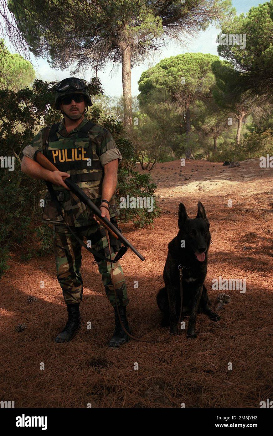 Mwd vest hi-res stock photography and images - Alamy