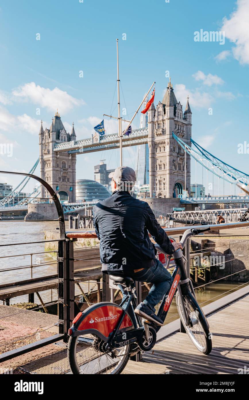 Looking at London's Tower Bridge from the Thames riverside promenade ...