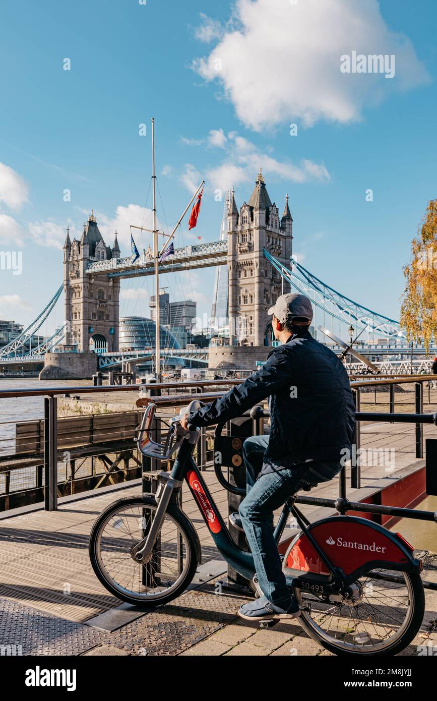 Looking at London's Tower Bridge from the Thames riverside promenade ...