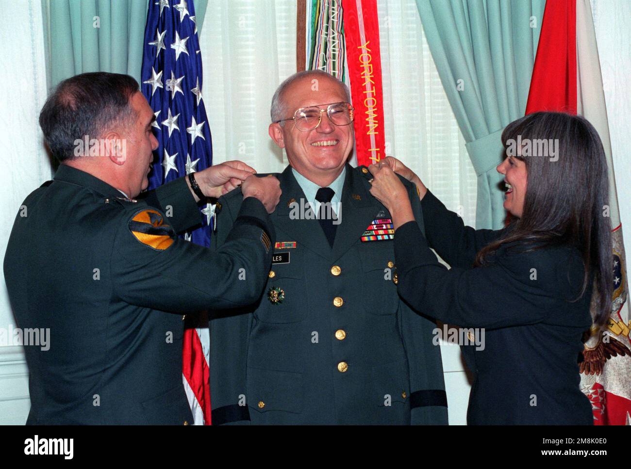 GEN John H. Tilelli, Jr. (left), Army Vice CHIEF of STAFF, pins on ...