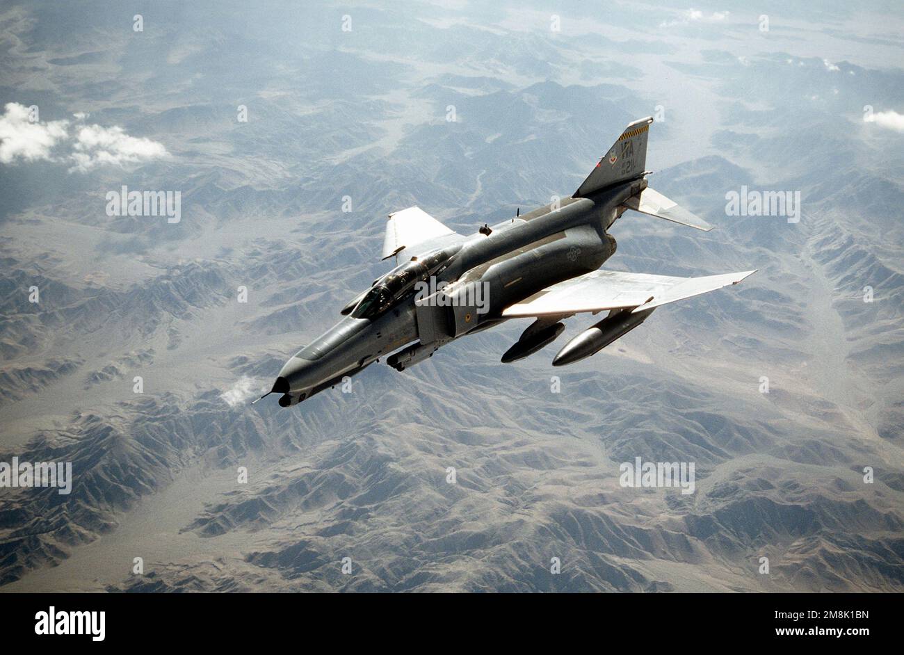 Air to air left side view f 4 hi-res stock photography and images - Alamy