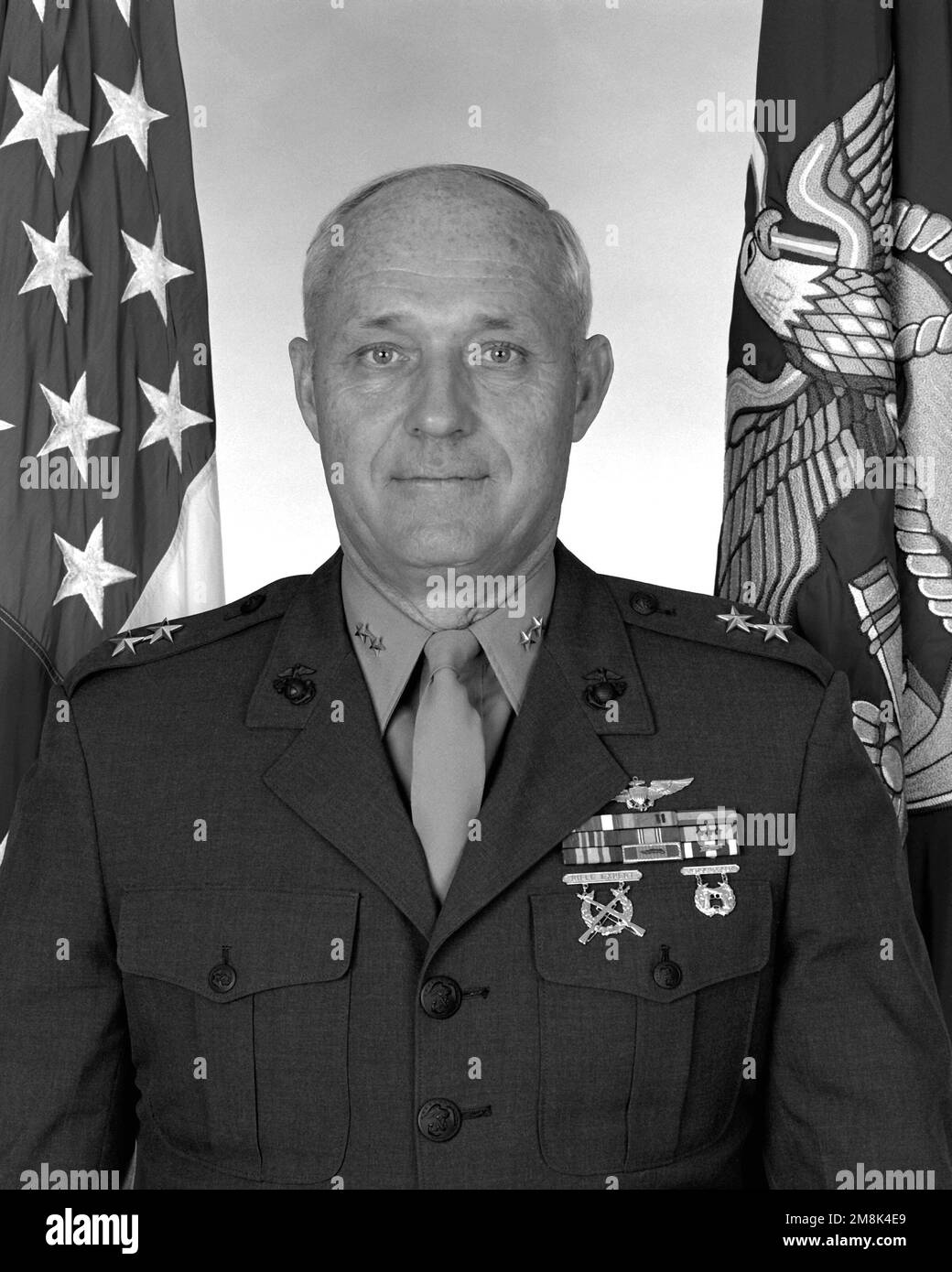Official Portrait: MAJ Gen R. L. Beckwith, green service uniform alpha ...