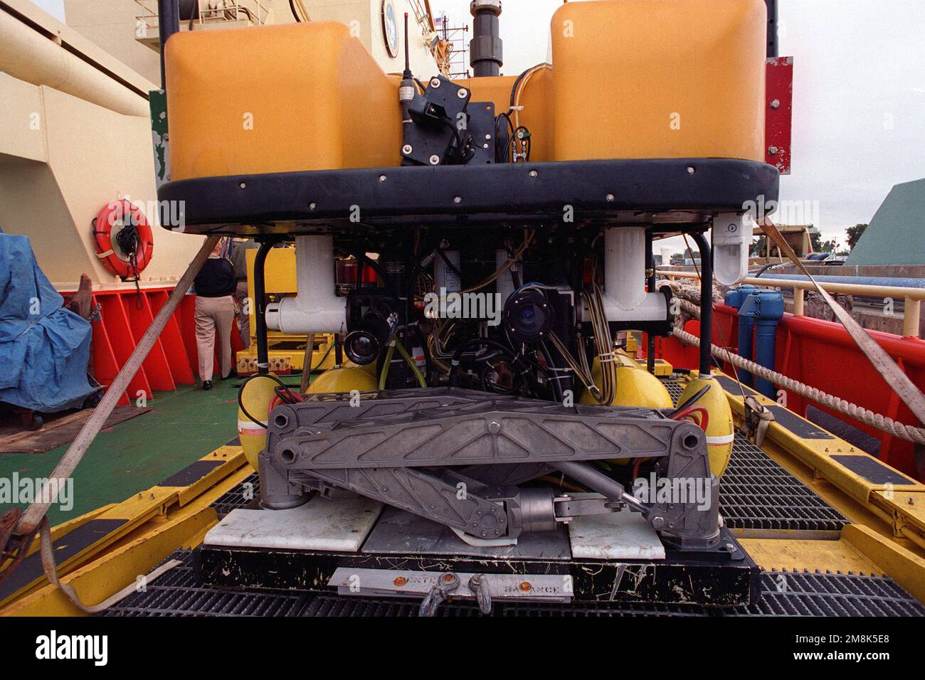 A close in view of the towed underwater vehicle sled (TUWVS) SCORPIO 2 ...