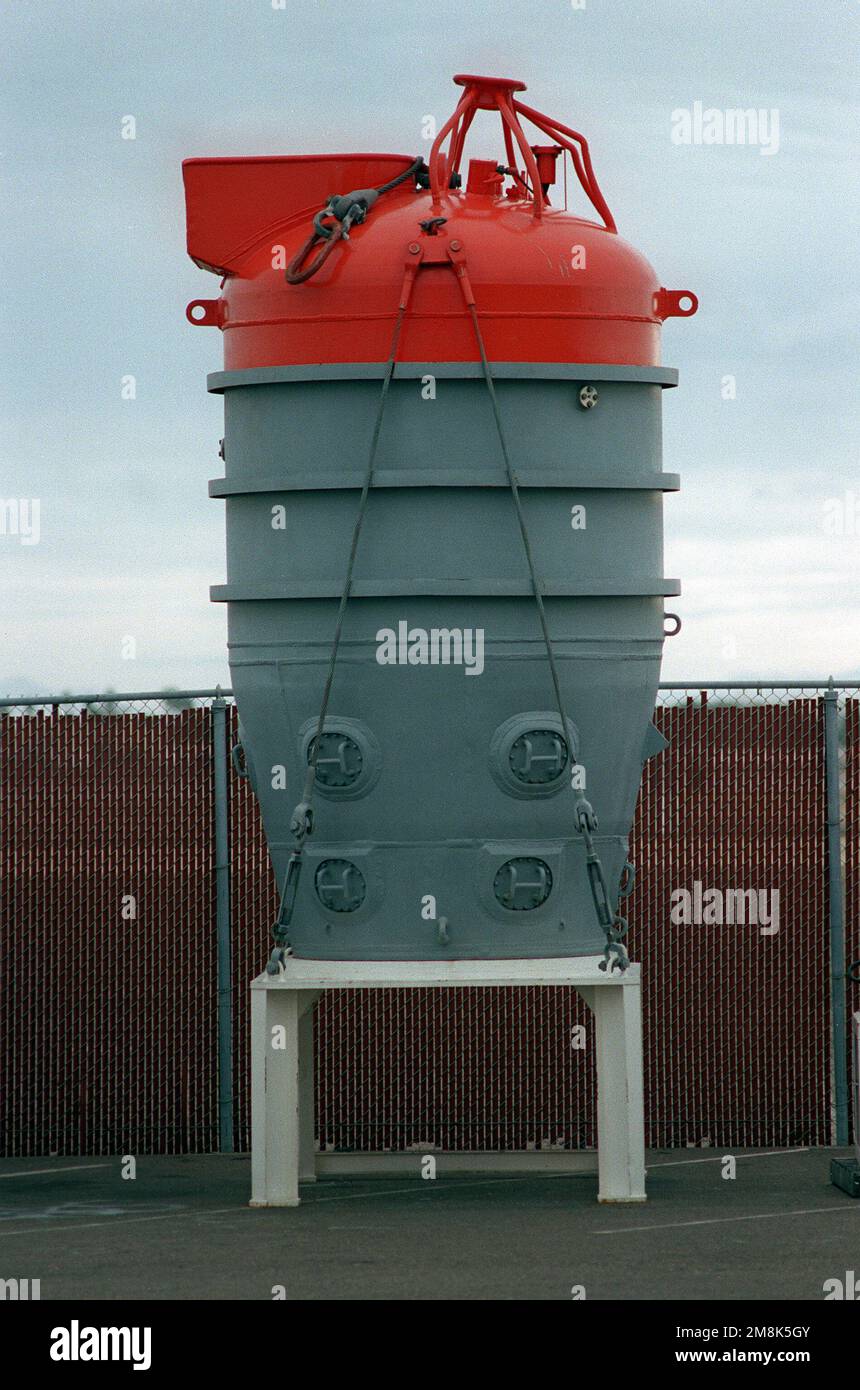 Submarine rescue vessel hi-res stock photography and images - Alamy