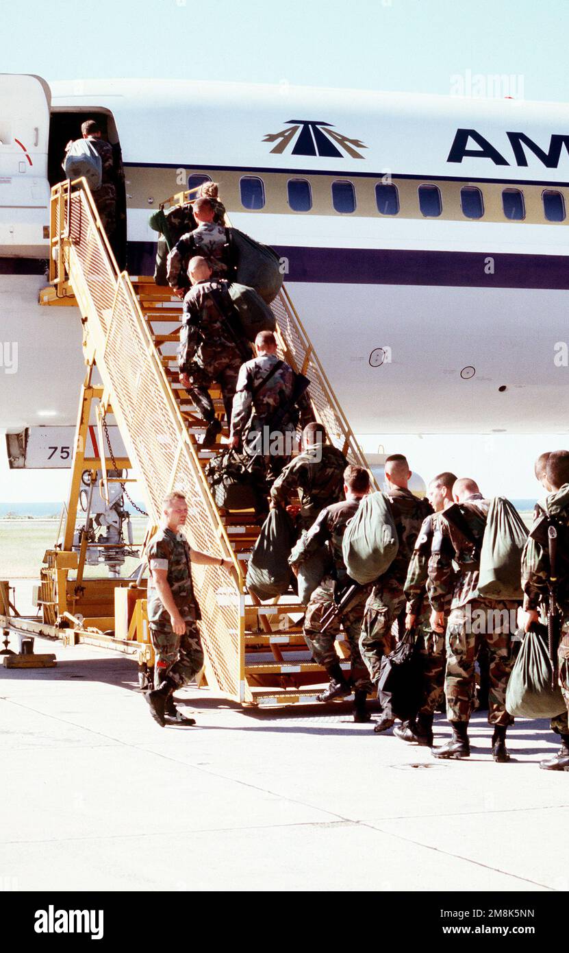 571st military police company hi-res stock photography and images - Alamy