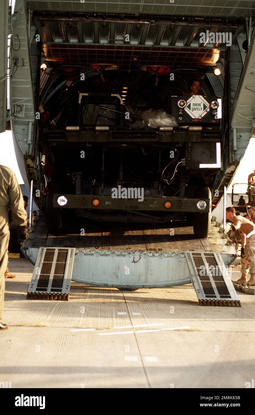 Us air force c 141 starlifter hi-res stock photography and images - Alamy