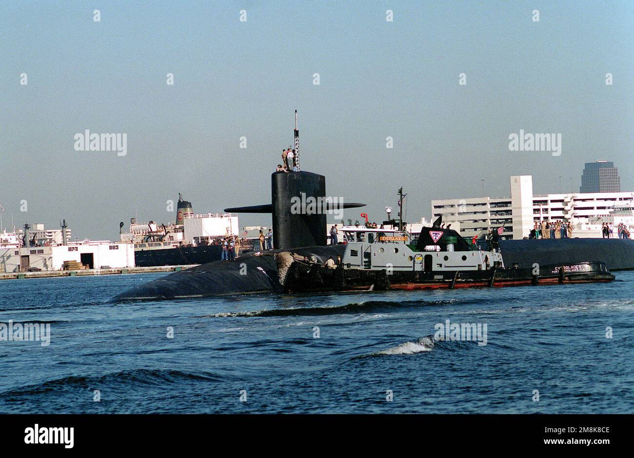 A port bow view of the nuclear-powered ballistic missile submarine USS ...