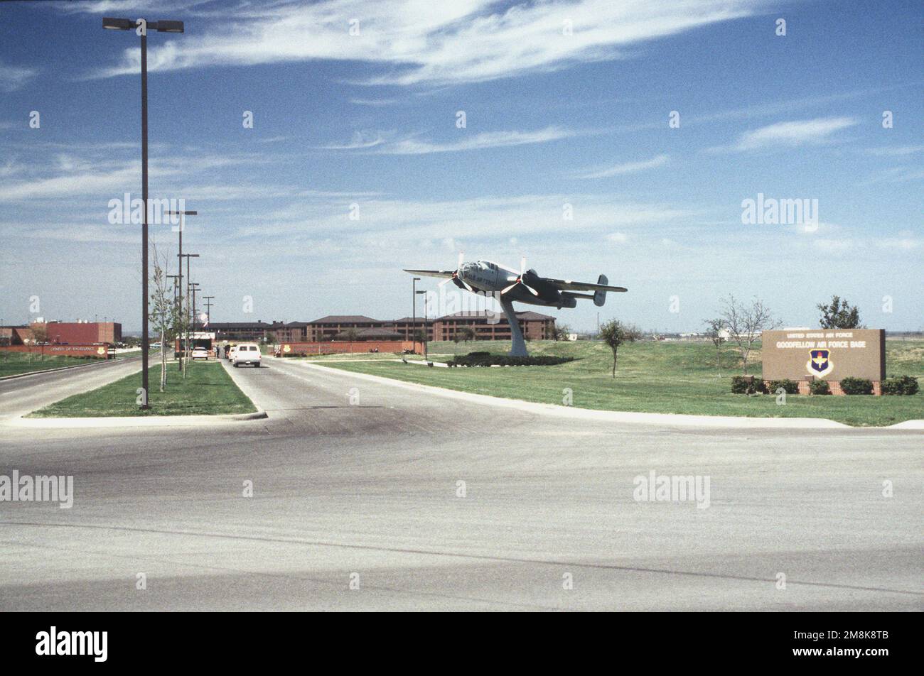 Medium range view main hi-res stock photography and images - Alamy
