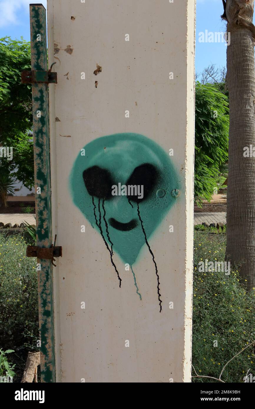 graffiti as an alien head image Stock Photo - Alamy