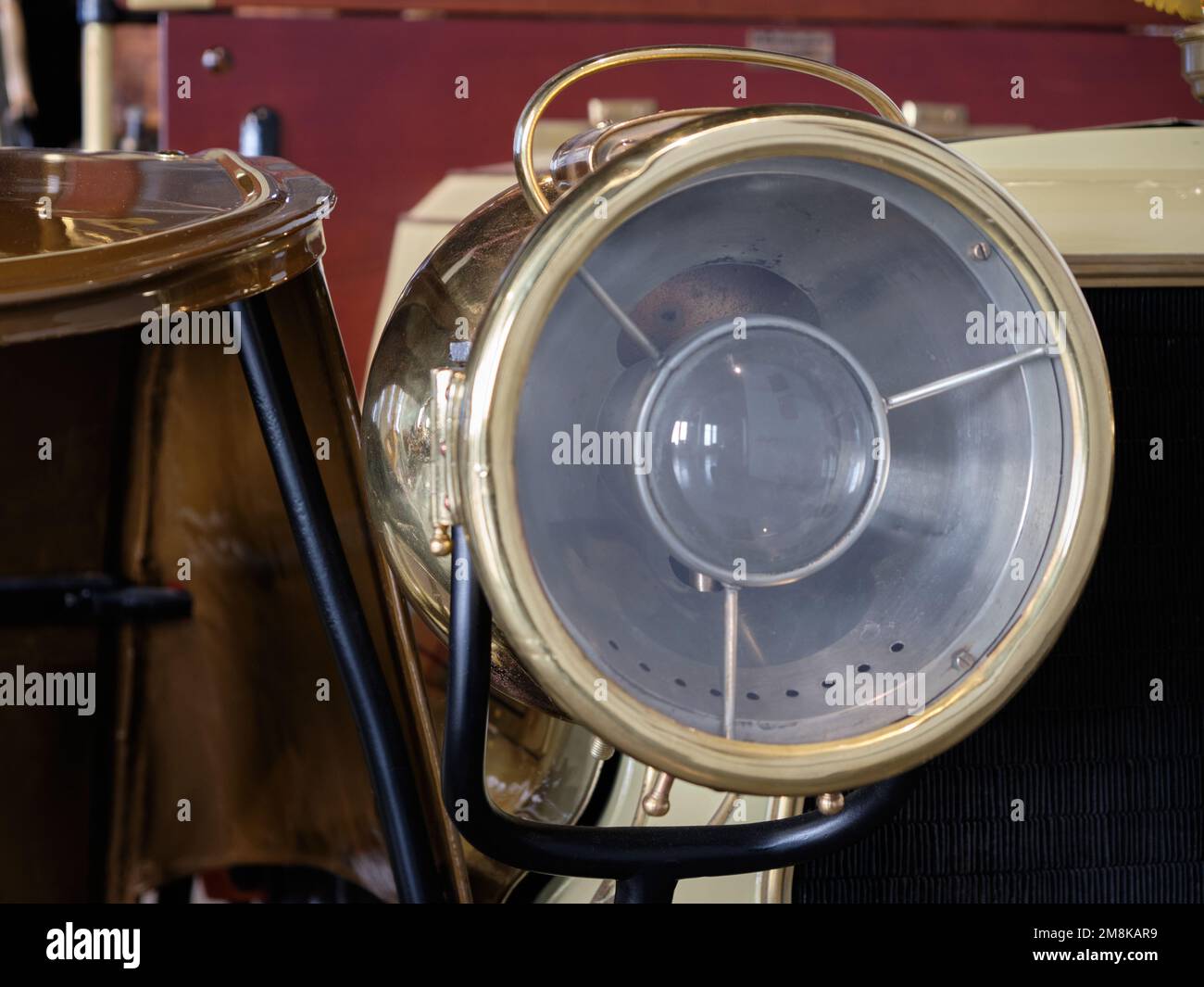 Antique headlight on a 1911 Panhard et Levassor at automobile museum of ...