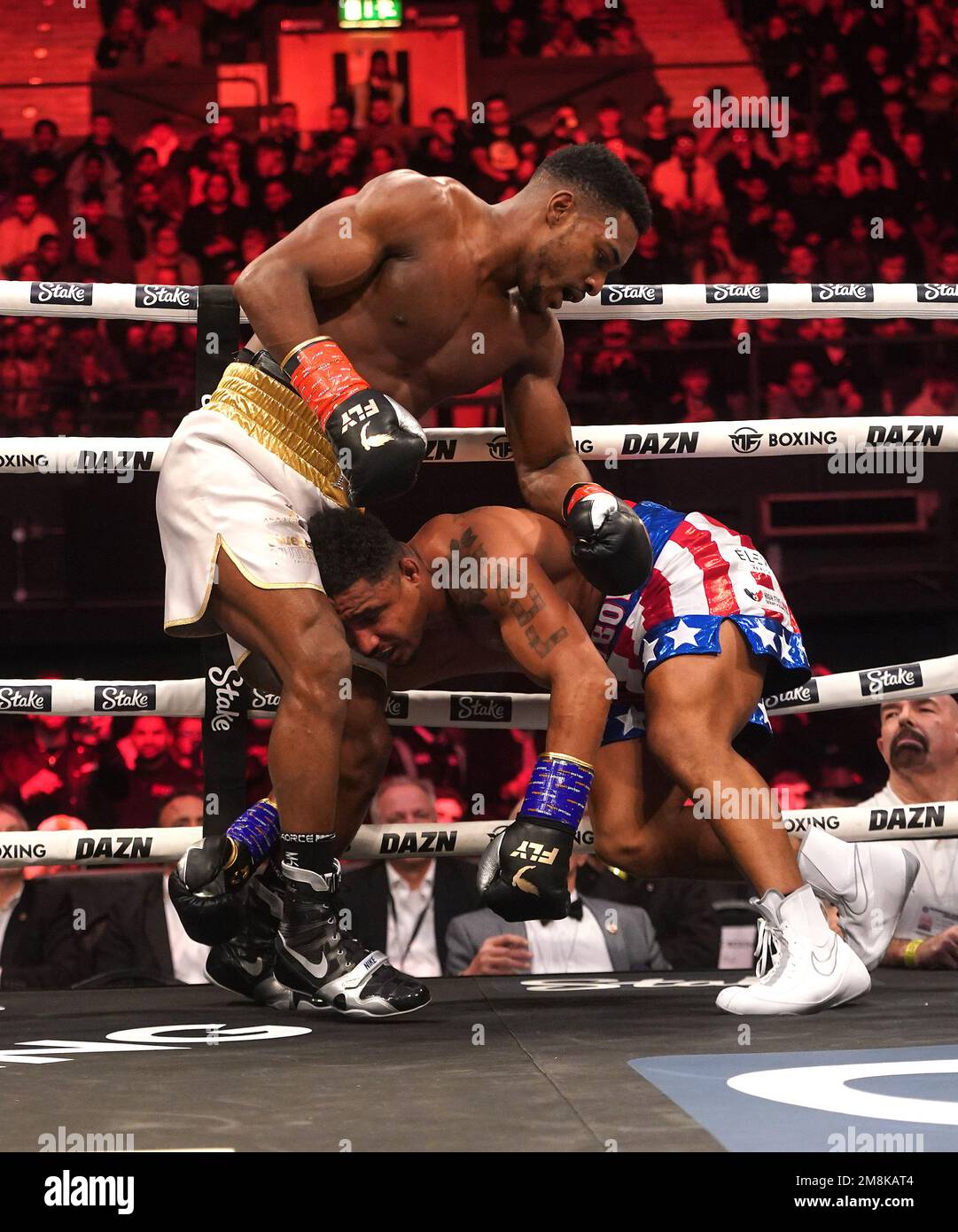 Misfit boxing hi-res stock photography and images - Alamy