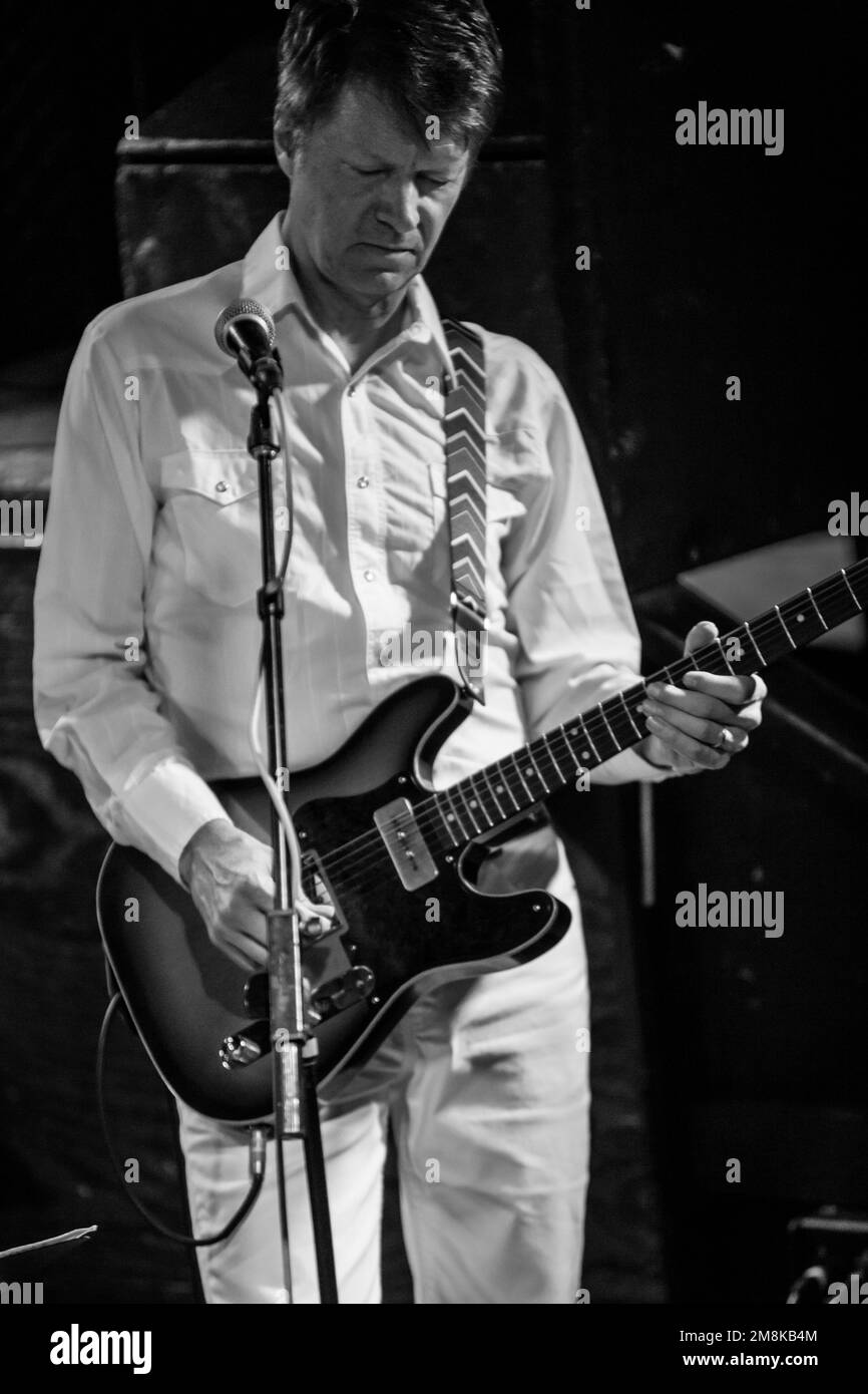 Cibo matto hi-res stock photography and images - Alamy