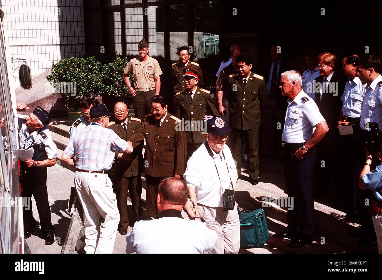 A senior Chinese People's Liberation Army Officer greets China-Burma ...