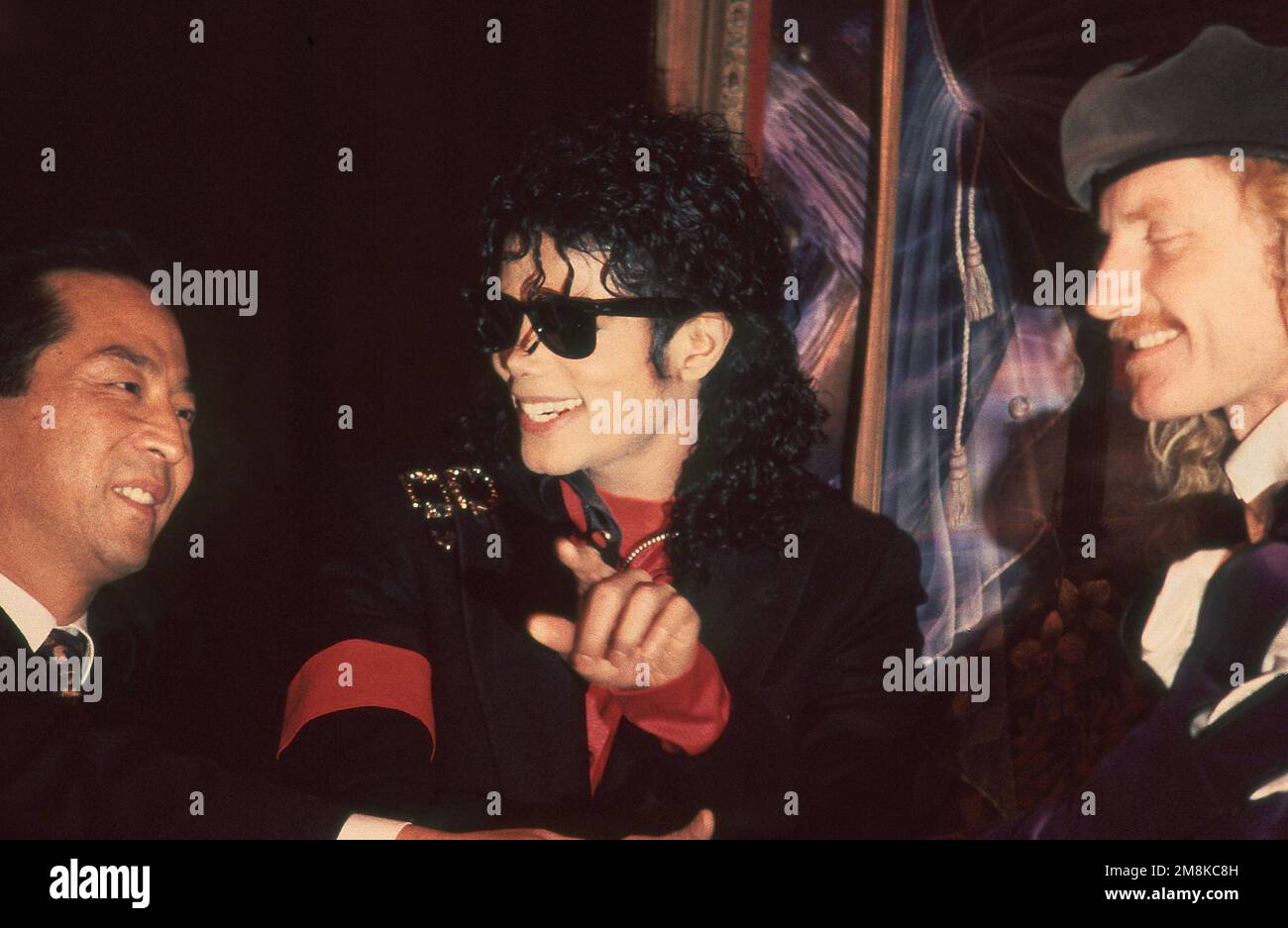 Michael jackson circa 1990's hi-res stock photography and images - Alamy