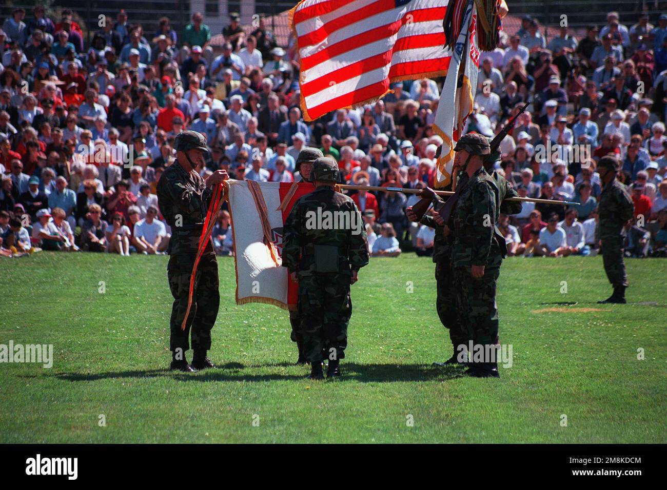 GEN. Dennis Reimer, Army CHIEF of STAFF, places the Superior Unit Award ...