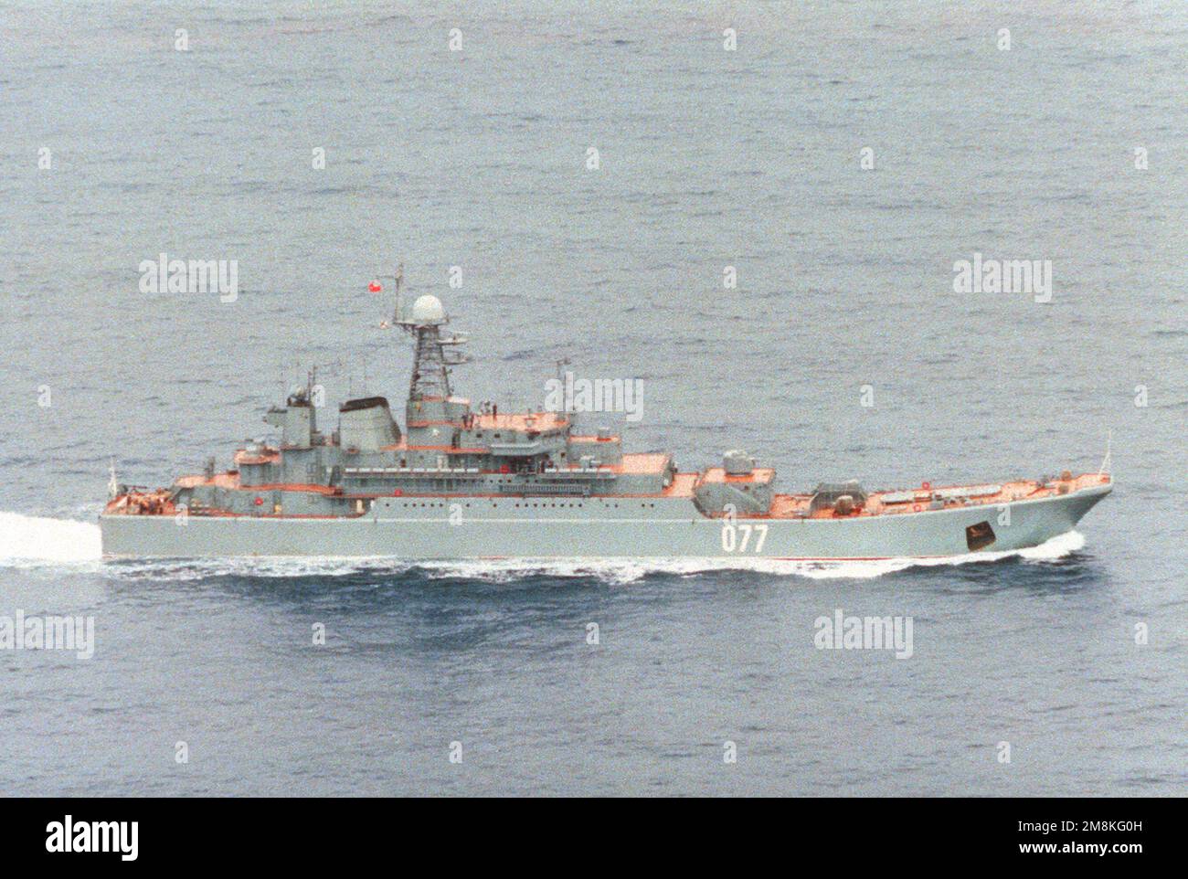 Ropucha class landing ship hi-res stock photography and images - Alamy