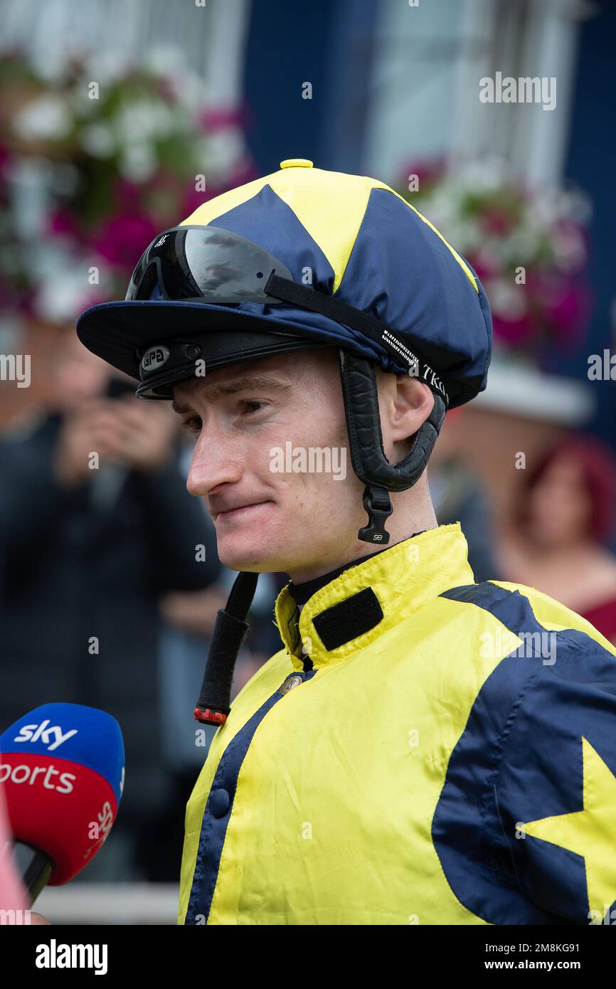 Horse racing at the hippodrome 2022 hi-res stock photography and images ...