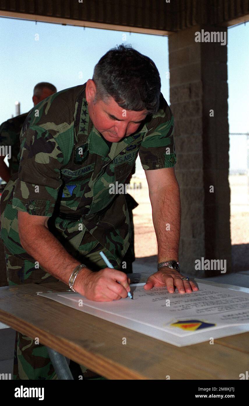 Ronald fogelman hi-res stock photography and images - Alamy