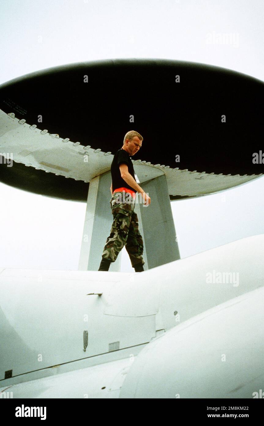 STAFF SGT. Al Worthington, 961st Airborne Air Control Squadron, Kadena ...