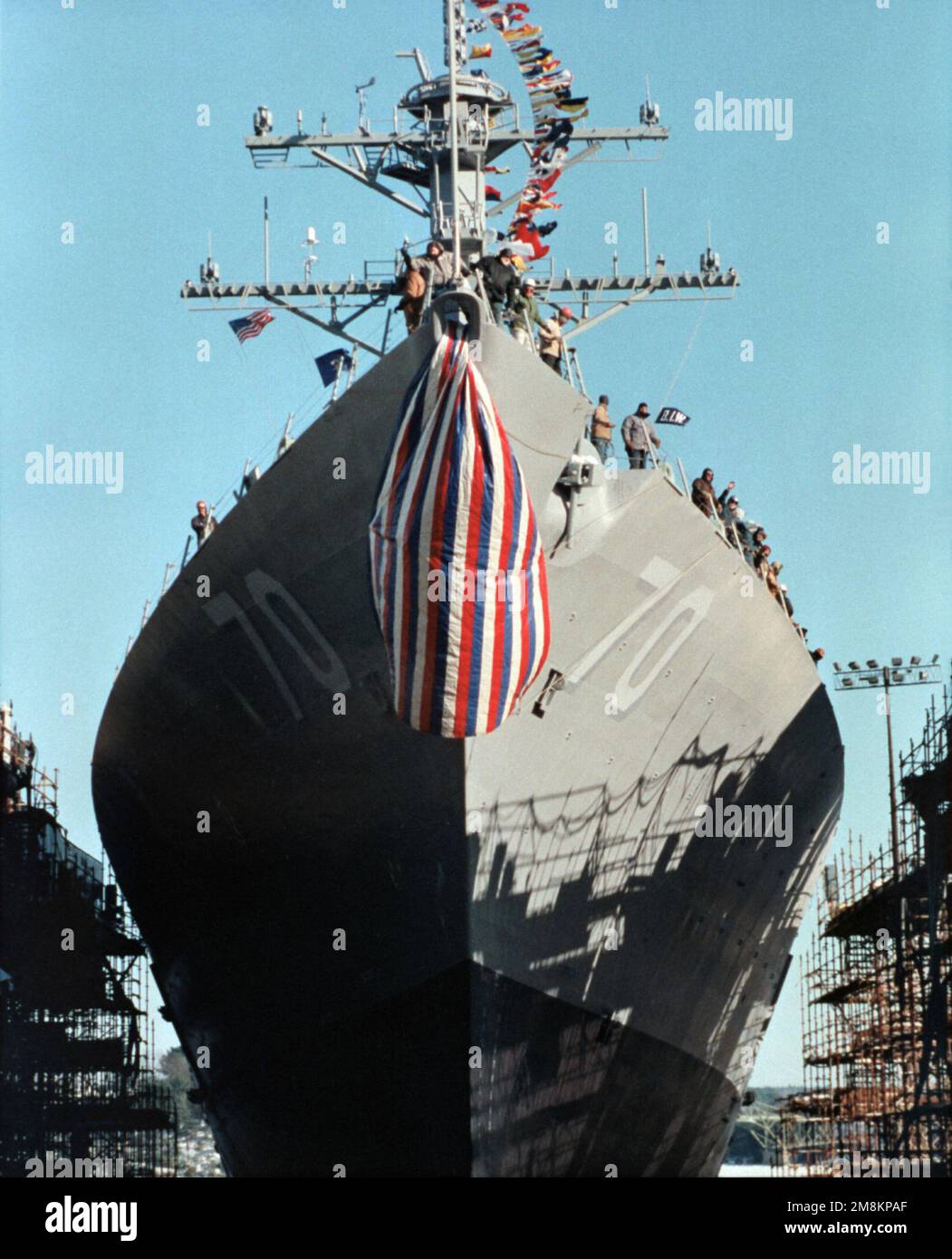 Bow-on view of the guided missile destroyer USS HOPPER (DDG-70) as the ...