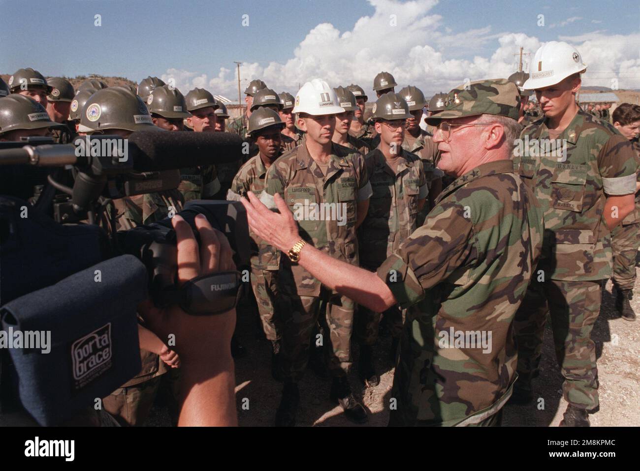 Chairman of the Joint Chiefs of STAFF, General John M. Shalikashvili (U ...
