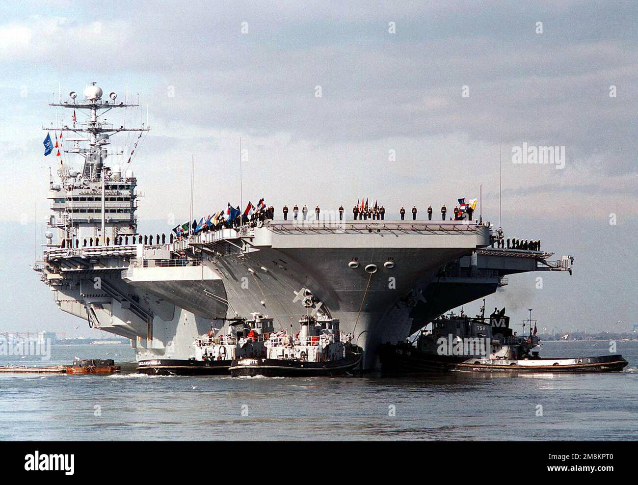 The USS George Washington (CVN-73), commanded by Captain Malcolm P ...