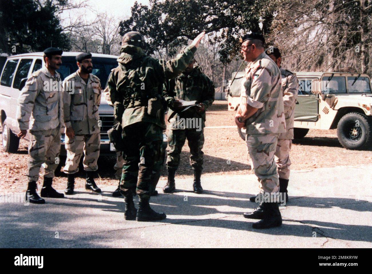 Kuwaiti Officers visits the 24th Infantry Division (Mechanized) and ...