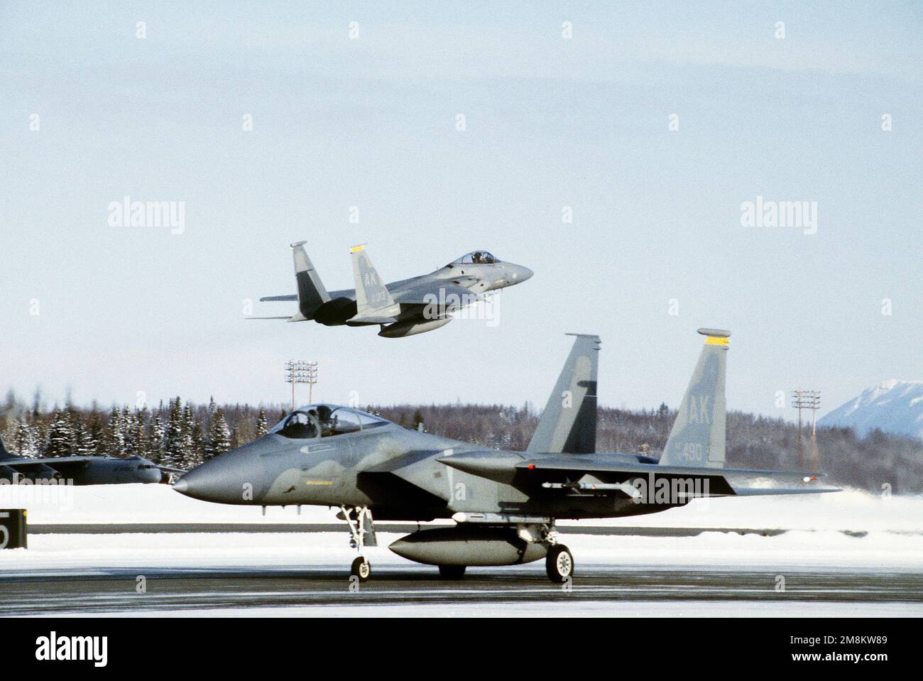 Runway 05 aerial hi-res stock photography and images - Alamy
